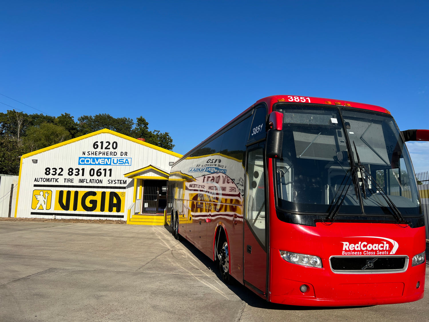 REDCOACH CHOSE VIGIA FOR ITS BUSES – Colven USA